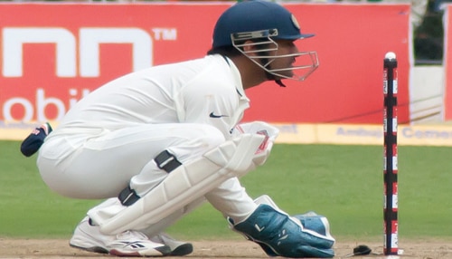 MS Dhoni sets new world record for most stumpings | धोनी के नाम हुआ ...