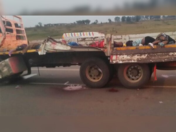 38 girls die in crash on way to Swaziland beauty pageant | स्वाजीलैंड ...