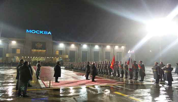 PM Modi gets red carpet welcome in Russia; key deals to be sealed | रूस ...