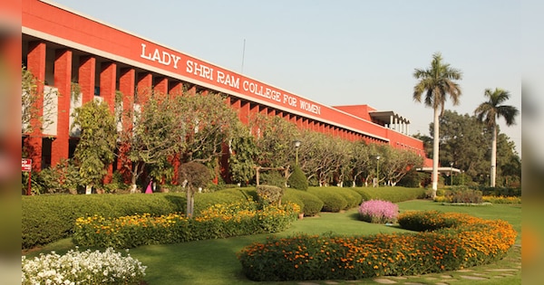 LSR witnesses whopping 29 lakh package in placements | एलएसआर कॉलेज की ...