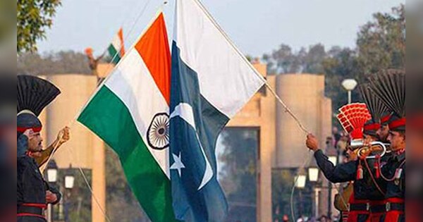 India, Pak hold DGMO talks over LoC cease-fire violations | DGMO स्तर ...