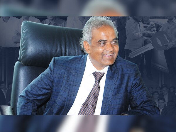 life story of diamond merchant ghanshyam dholakia and his son hitarth ...