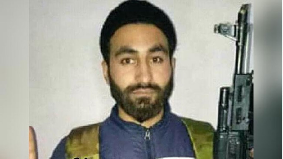 Jammu : To Arrest Terrorist Mannan Wani Army starts search operation ...