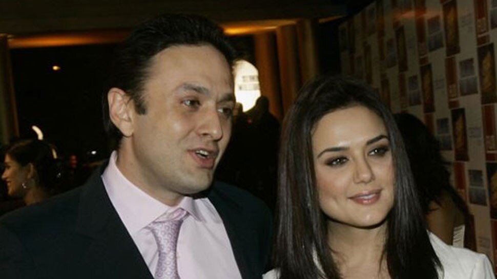 4 साल बाद प्रिटी जिंटा के साथ छेड़छाड़ मामले में नेस वाडिया के खिलाफ ...