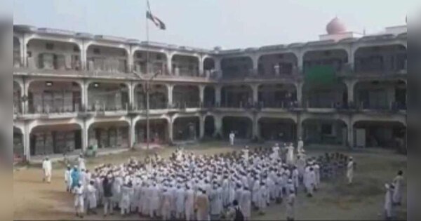 72th Independence Day 2018 flag hoisted in Darul Uloom Deoband in ...