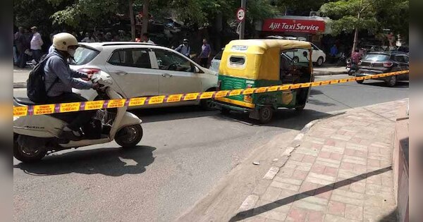 Delhi: Dead body found under moolchand flyover | दिल्लीः मूलचंद ...