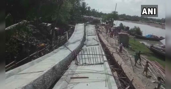 under-construction bridge collapsed on Kalnagini river Kakdwip in South ...