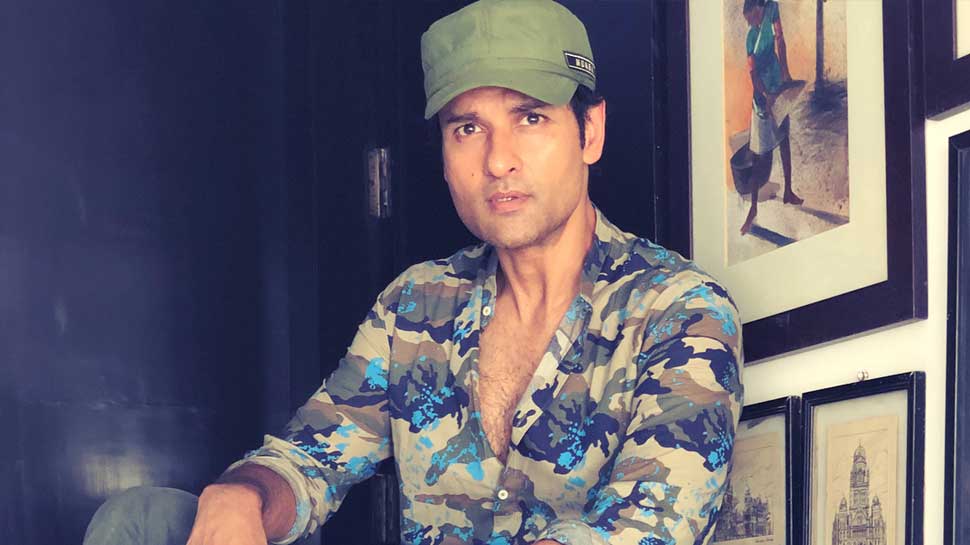 Tv Actor Rohit Roy gets accused of sexual harassment in Me too movement ...