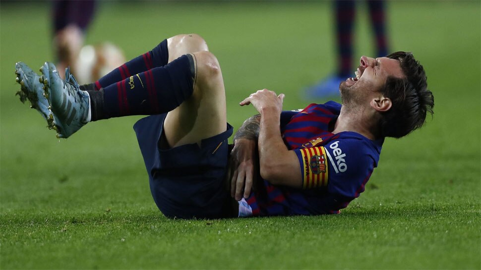 Lionel Messi suffers arm injury in Barcelona's win over Sevilla | VIDEO ...