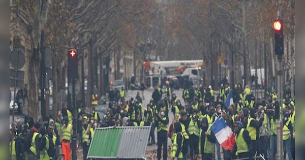 Over 1700 people arrested during the Yellow West movement in France ...