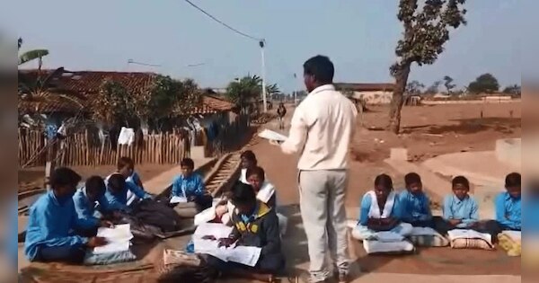 government school building was rotten, so teachers taught the school on ...