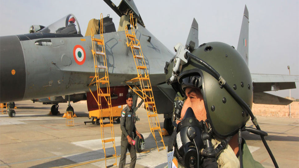 LoC: एयर डिफेंस सिस्‍टम अलर्ट पर, पाक एयरफोर्स की किसी भी कार्रवाई का ...