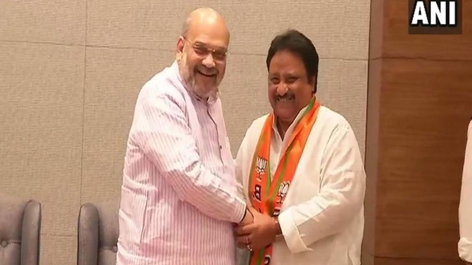 Telangana Rashtra Samithi(TRS) MP AP Jithender Reddy joins BJP | लोकसभा ...