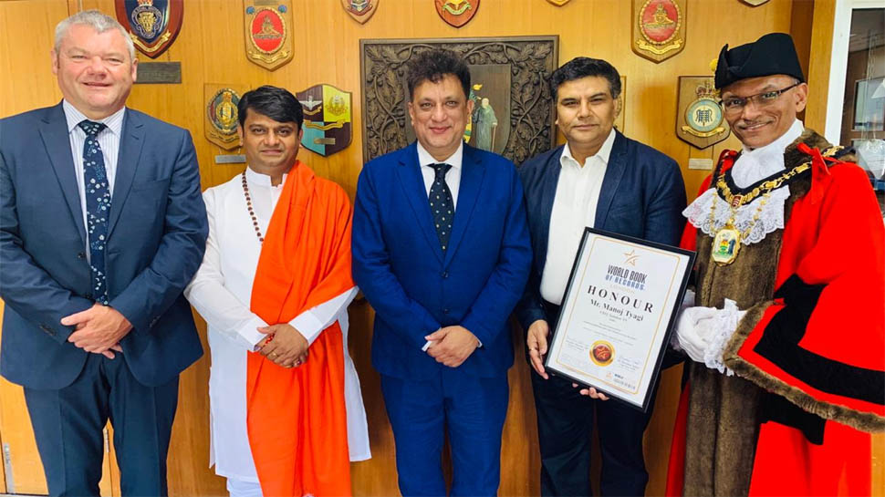 Sanskar TV CEO Manoj Tyagi felicitated in London for promoting Vedic ...