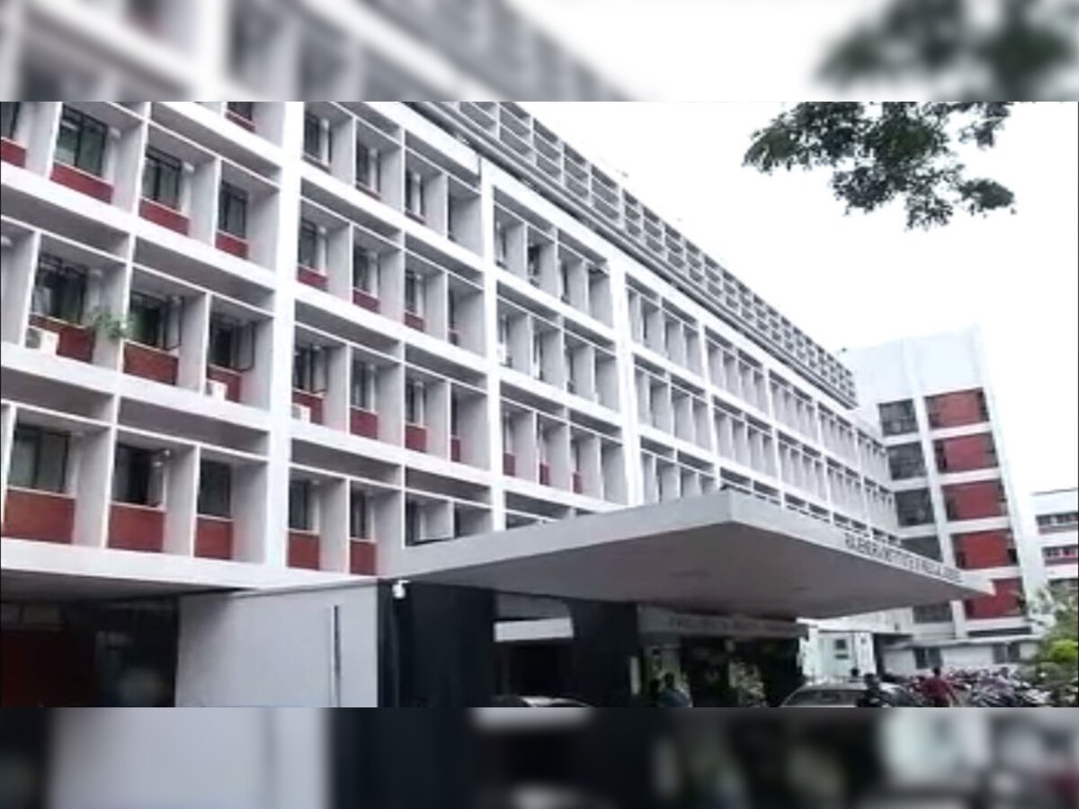 Six New Hearse in RIMs Hospital Ranchi but not use for People | नए शव ...