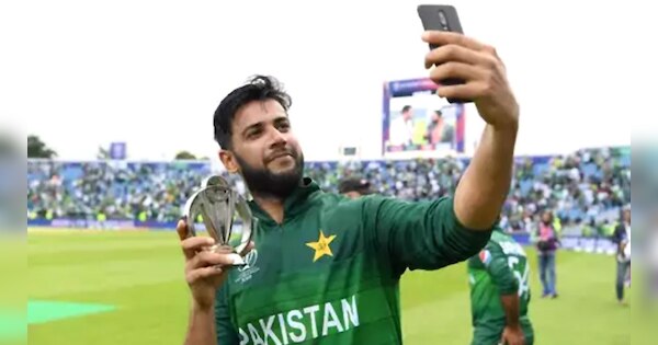 विदेशी लड़की पर आया इस पाकिस्तानी ऑलराउंडर का दिल, शादी की डेट हुई ...