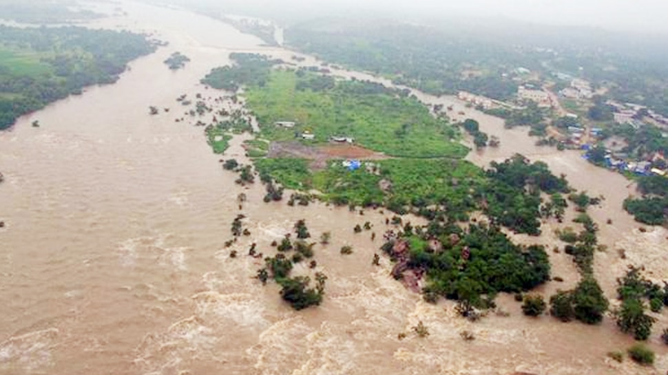 Hundreds of acres of crop wasted in godavari river flood water in ...