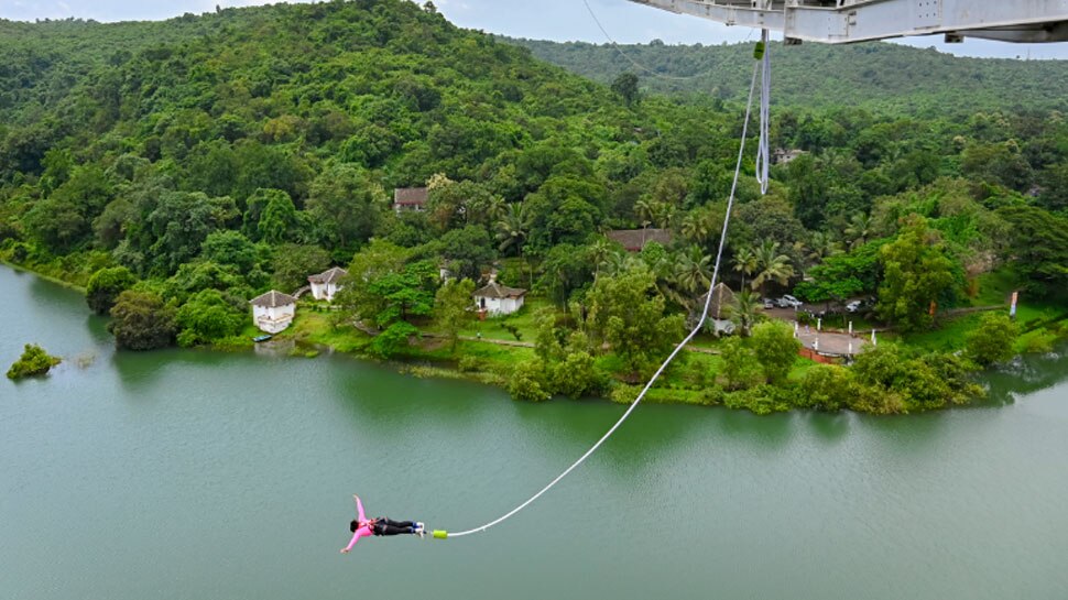 Bungee jumping launched in Goa by Jumpin Heights | एडवेंचर गेम के ...