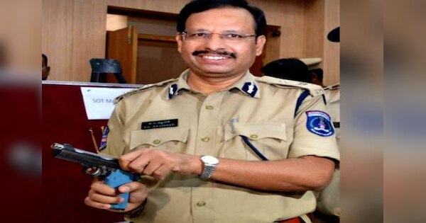 This police commissioner is not tolerate to crimes against women ...