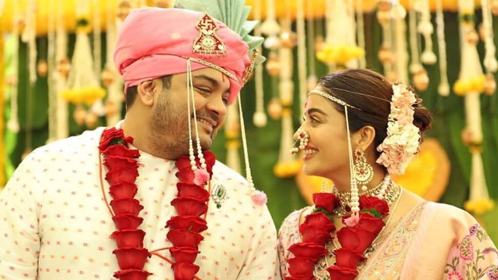 Neha Pendse wedding photos viral on Internet | नेहा पेंडसे से नहीं हट ...