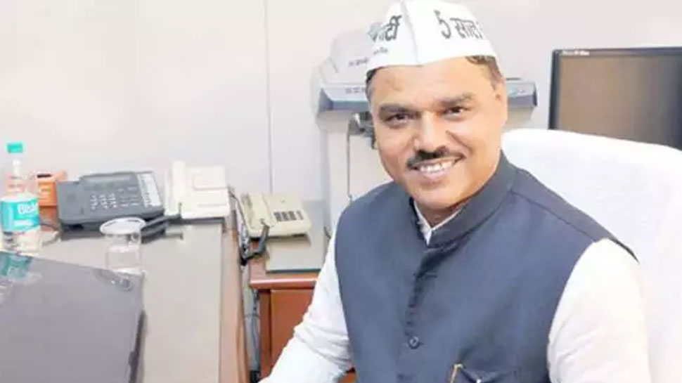 Delhi Assembly Election 2020 : Preeti Tomar, wife of AAP leader ...
