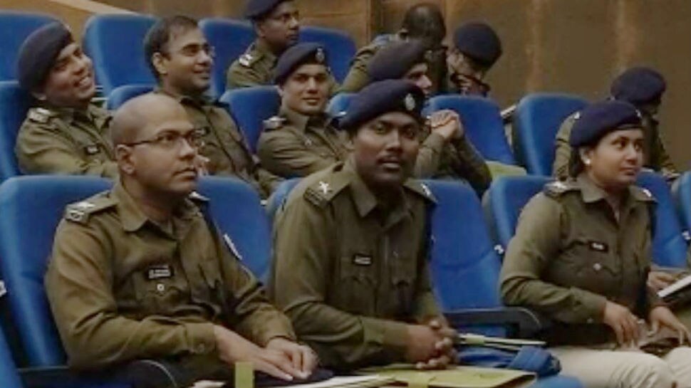 Mob management trainign being given to bihar police|बिहार पुलिस को दी ...
