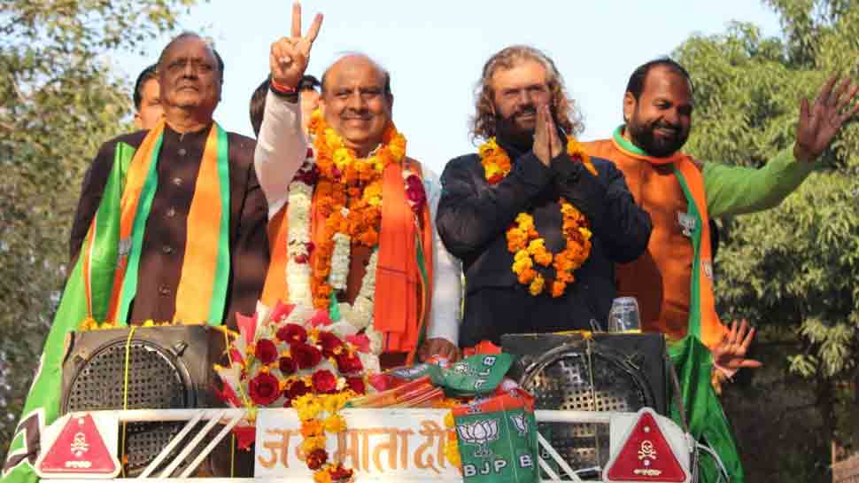 BJP leader Omprakash Sharma and Vijendra Gupta again win in front of Kejriwal storm | दिल्ली ...