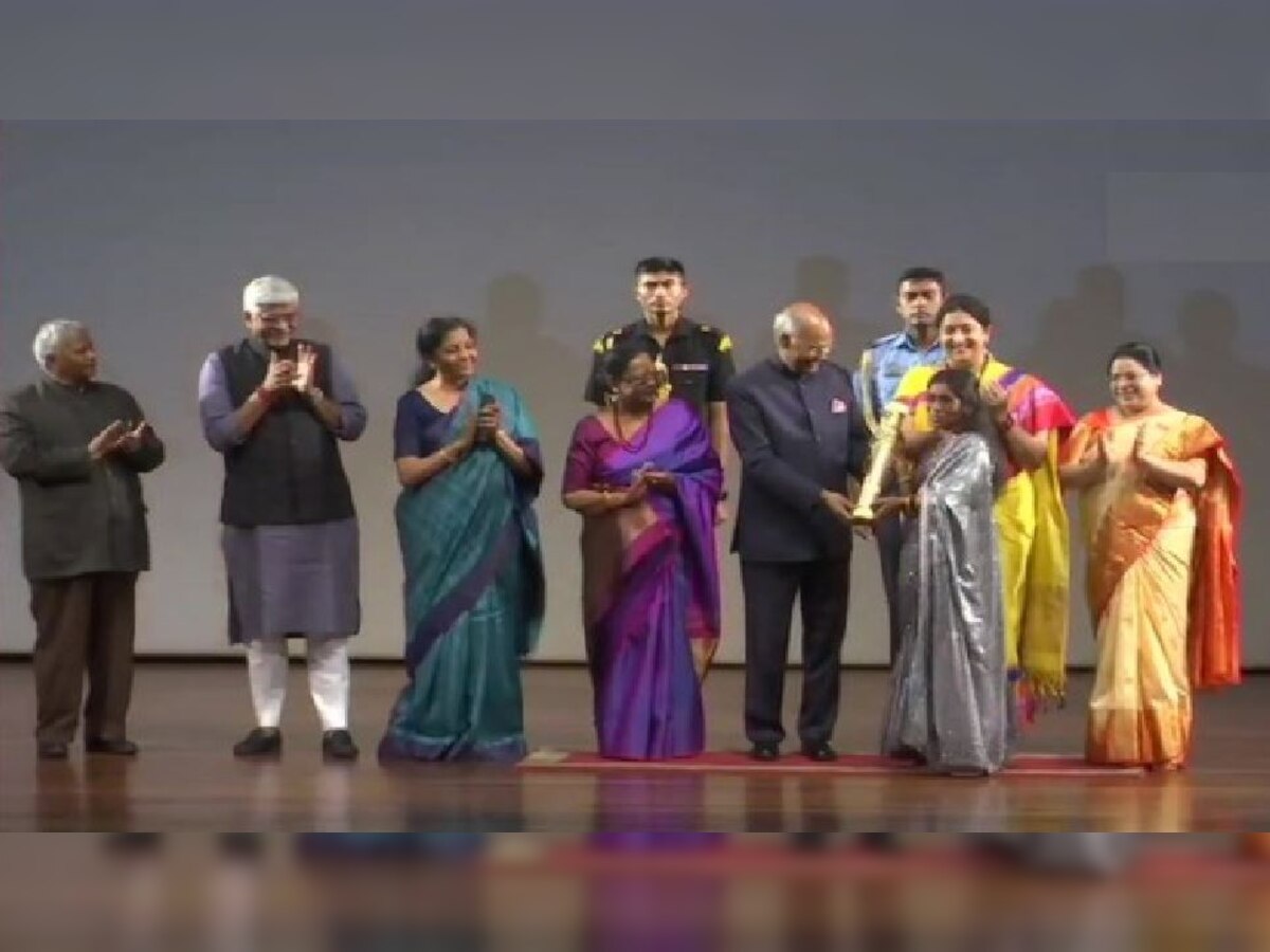 Beena Devi of Bihar awarded by President in Delhi | बिहार की बीना देवी ...