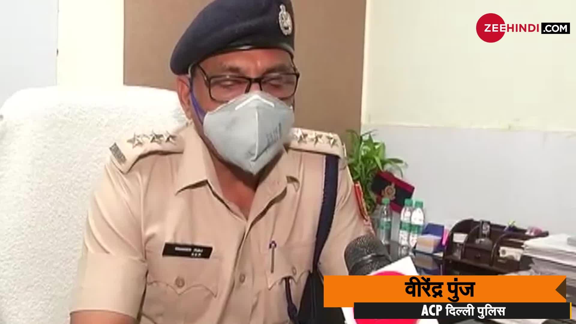 delhi police acp sing song on corona to aware public | कोरोना के खिलाफ ...