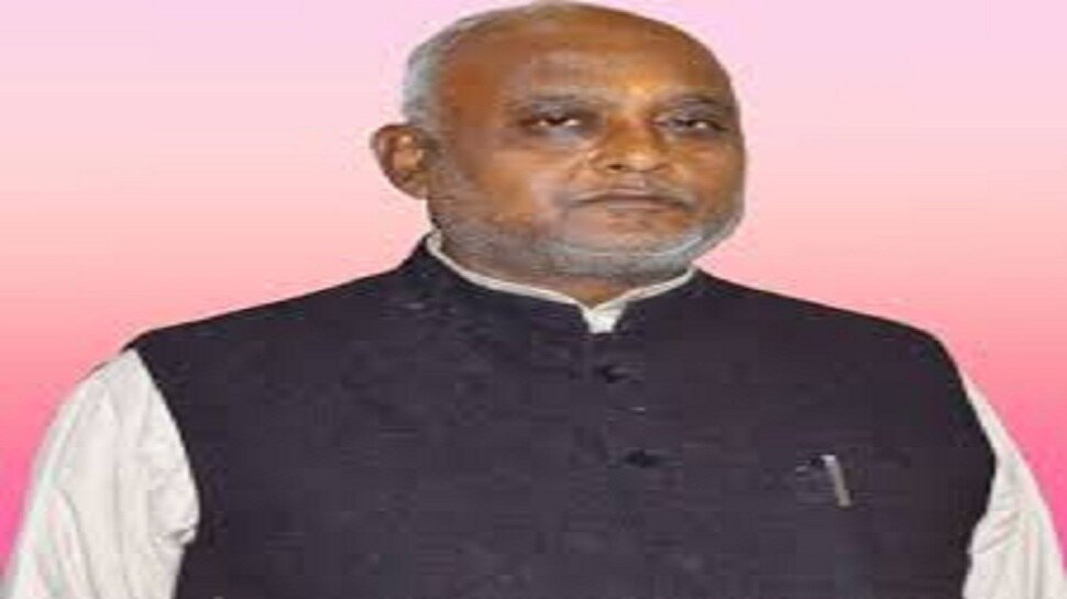 Nowadays tejashwi Yadav keeps propagating from 10 to 2 pm says Pramod ...