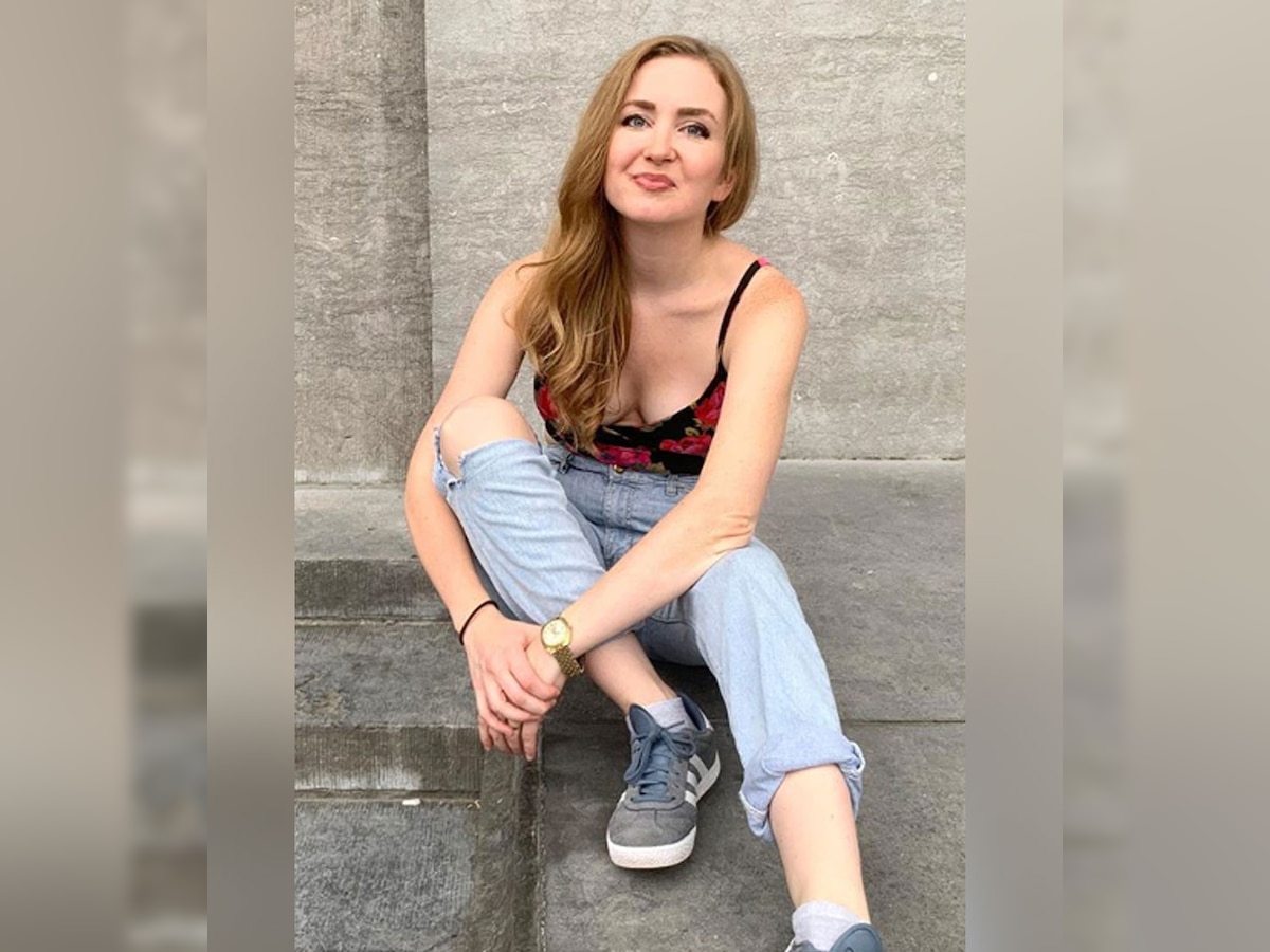 Taarak Mehta Ka Ooltah Chashmah actress Kari Irwin Otteburn bold photos ...