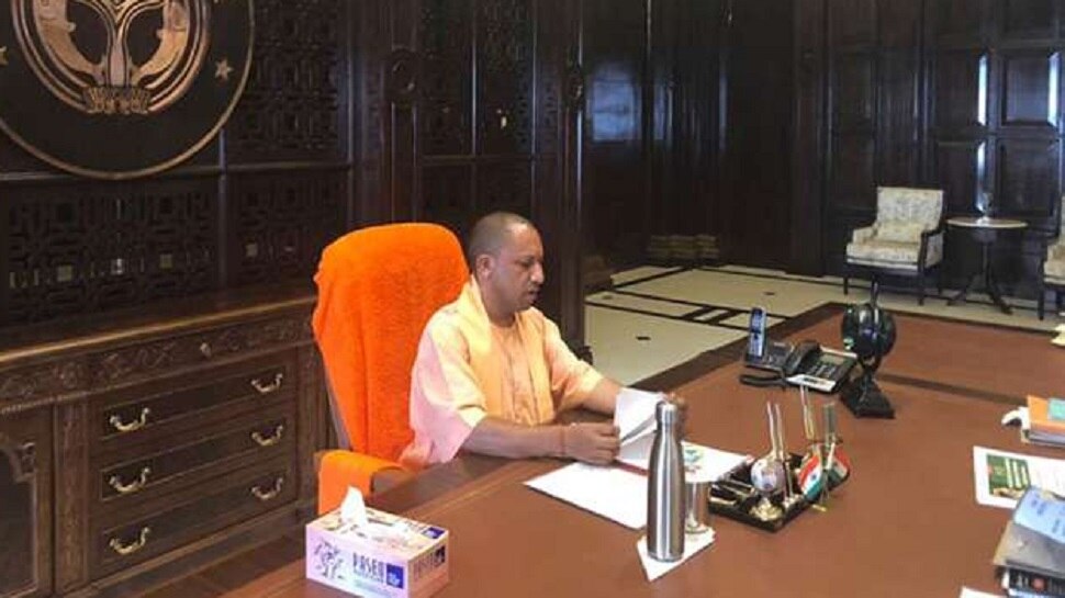 Yogi Government Transfers eleven IAS officers Mahesh Gupta becomes ...