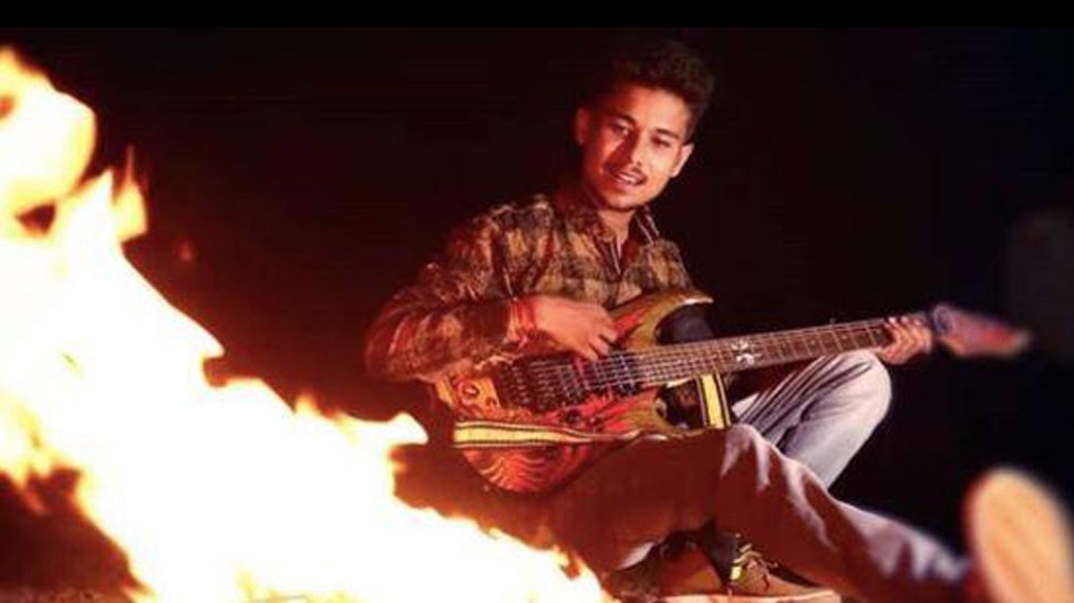 Upcoming poet and lyricist Raj Rathod expresses his desire to get into ...