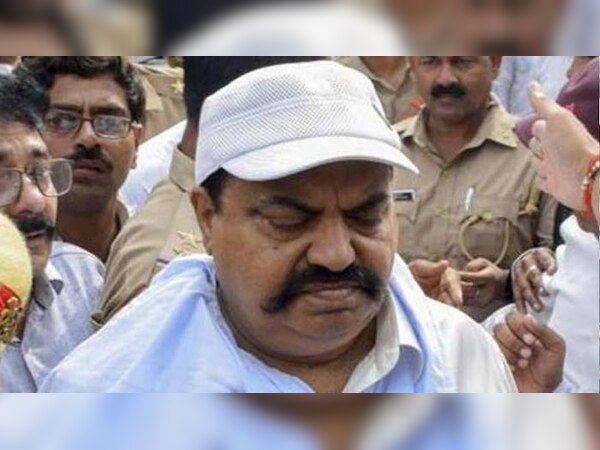 Prayagraj Police raids in search of mafia Atiq Ahmed and Bachha Pasi ...