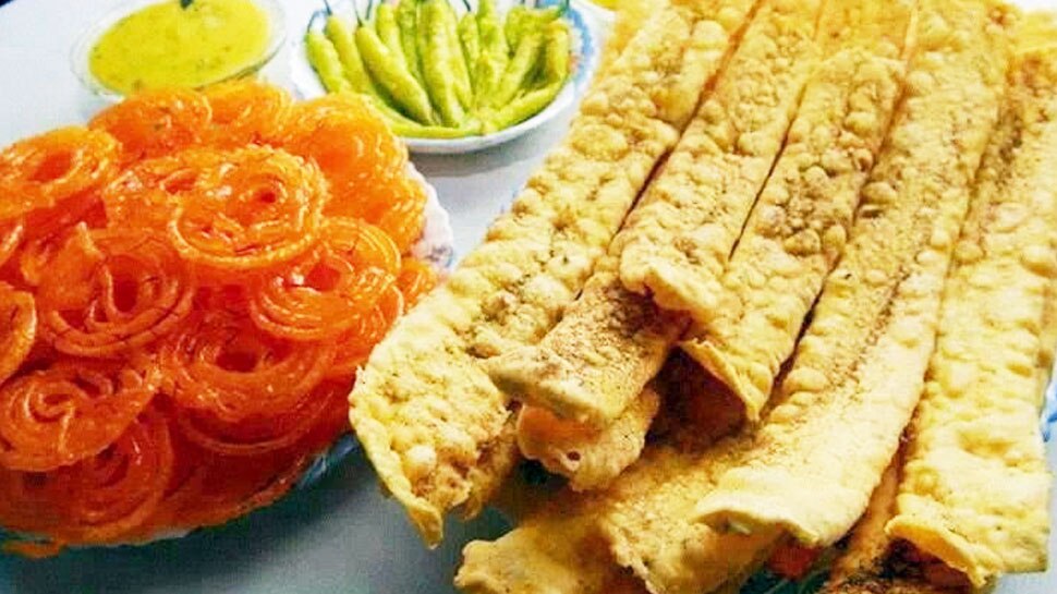 Learn how to make Gujarati Fafda at home: Fafda Recipe | इस तरह झटपट ...