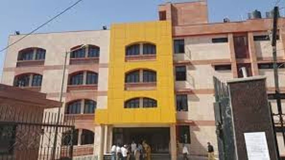 Madhya pradesh satna Private schools are charging full fees keeping the ... Madhya pradesh satna Private schools are charging full fees keeping the ...