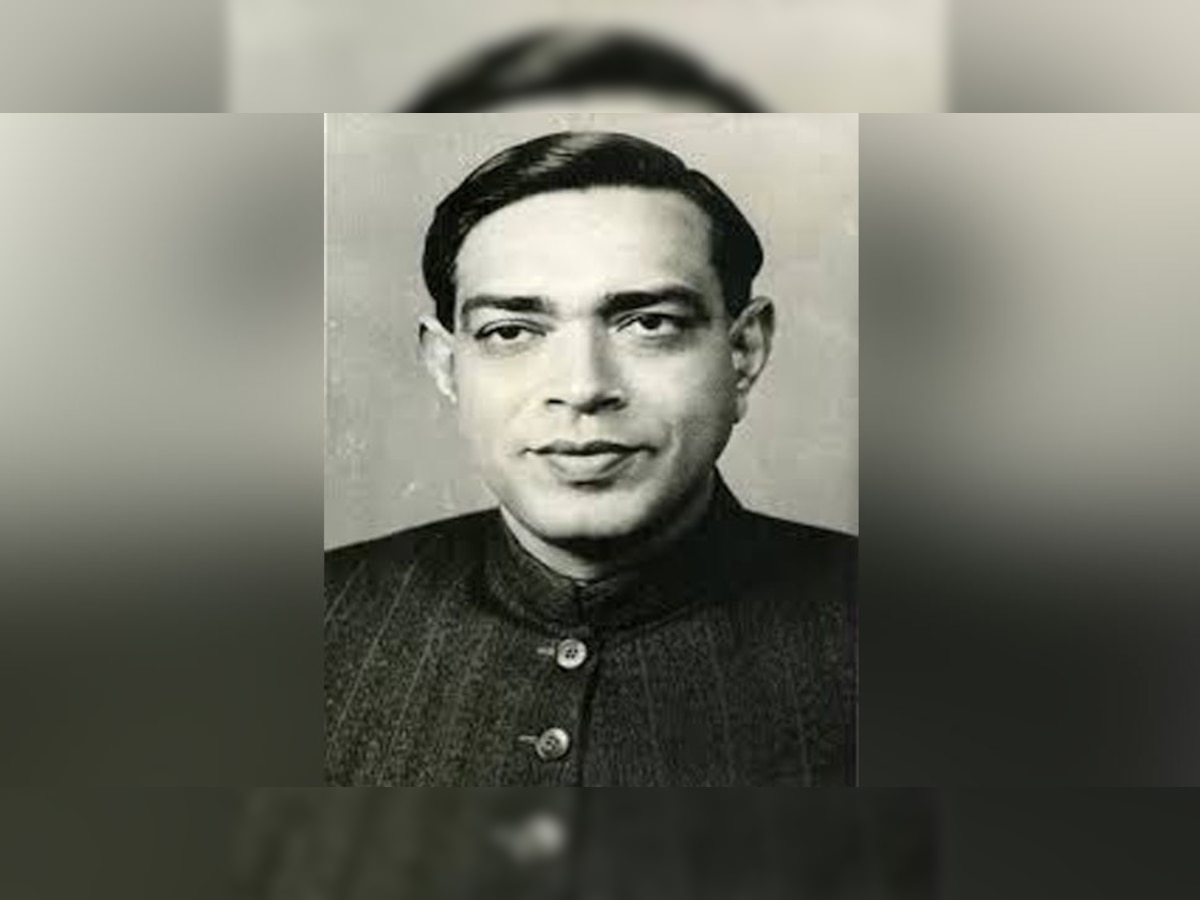 ramdhari singh dinkar birth anniversary his piece of work parshuram ki ...