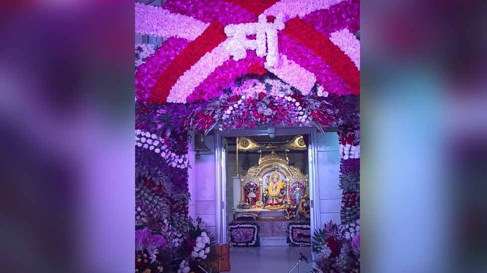 A fascinating view of the historic Jhandewalan temple on the first day ...