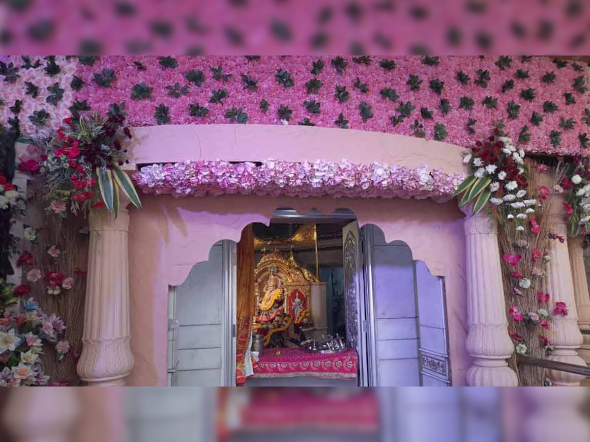 A fascinating view of the historic Jhandewalan temple on the first day ...