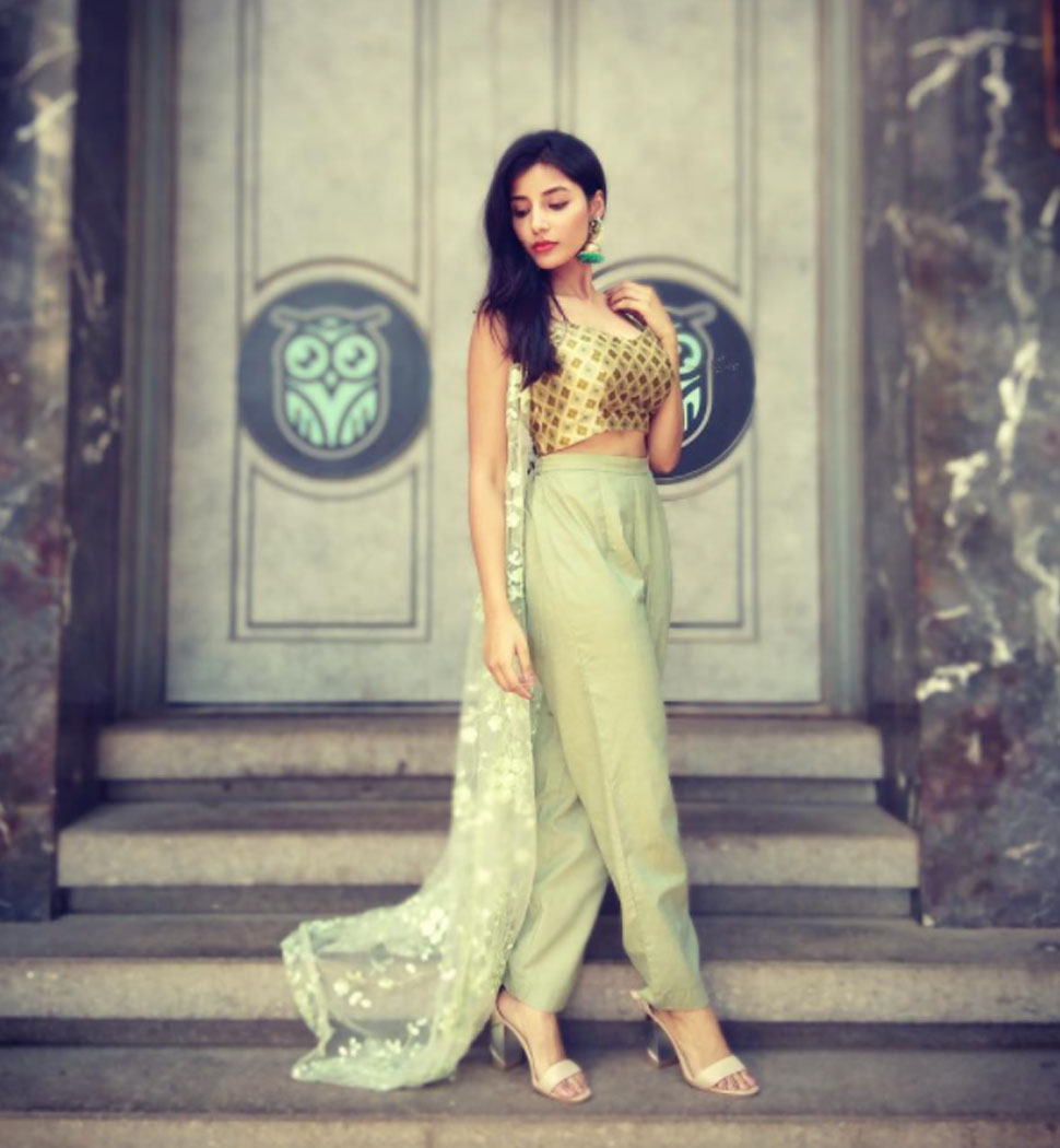 Mirzapur girl Dimpy Aka Harshita Gaur Glamorous Photoshoot Goes Viral ...