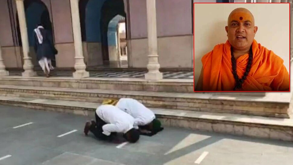 namaz in nand baba mandir mathura sant jitendranand big statement ...