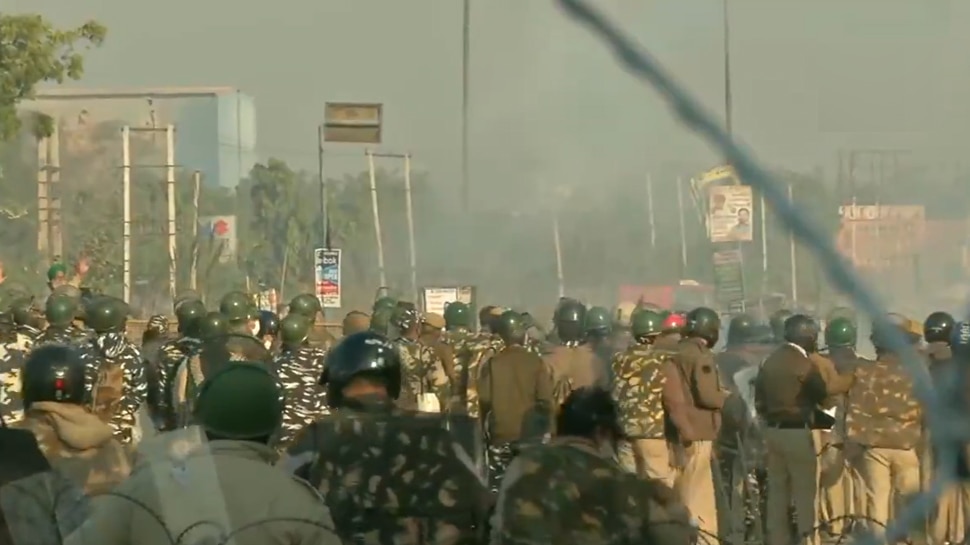 Police fired tear gas shells at farmers on Sindhu border | Farmers ...