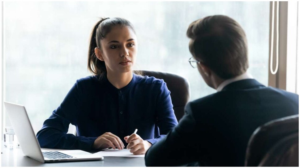 know the most common questions and answers asked in a job interview ...