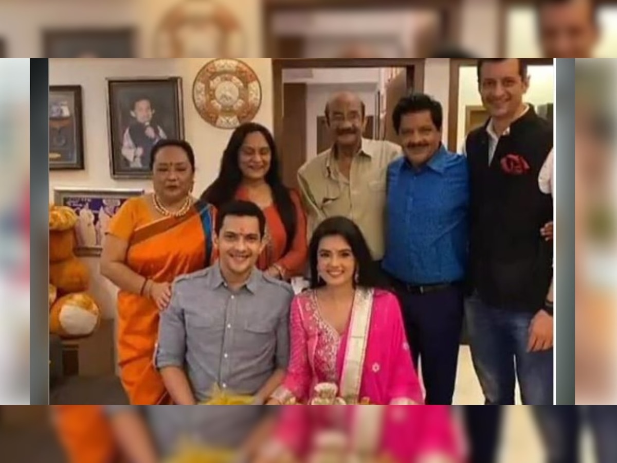tilak ceremony of aditya narayan son of udit narayan | PHOTOS: आदित्य ...