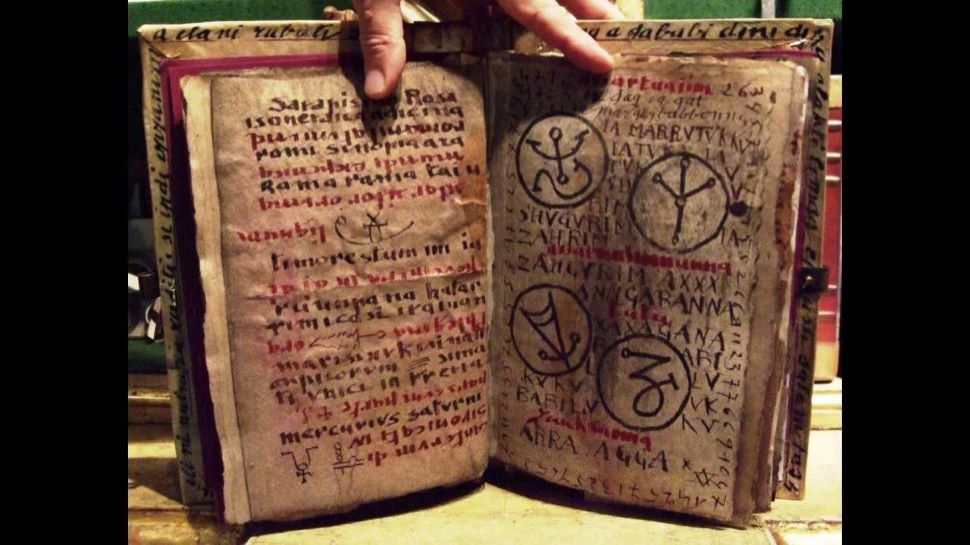 This Mysterious devils bible book was written in just one night ...