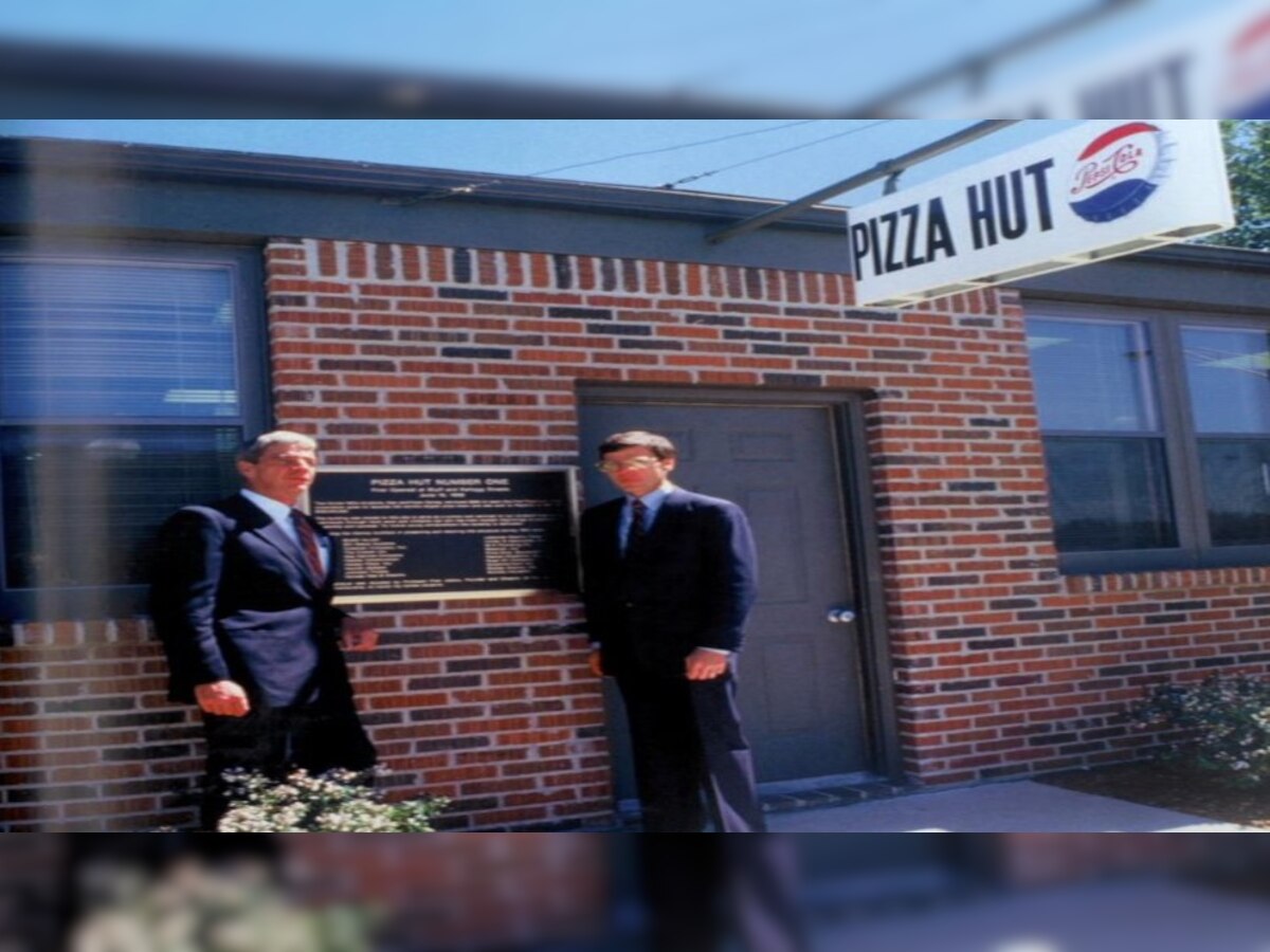 Pizza Hut co-founder Frank Carney dies at 82 | Pizza-Hut के जनक Frank ...