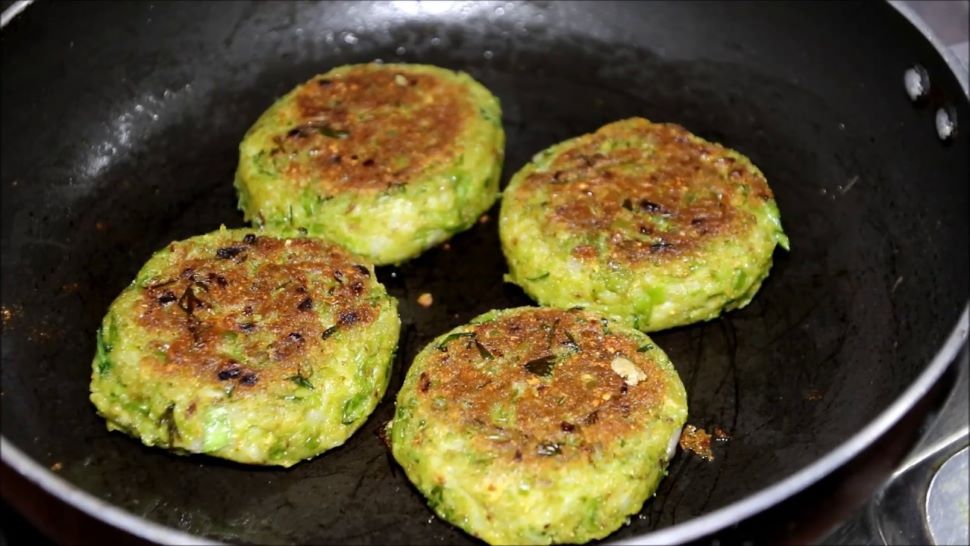 matar ki tikki recipe for winter season| सर्दियों में बनाएं Matar Tikki ...