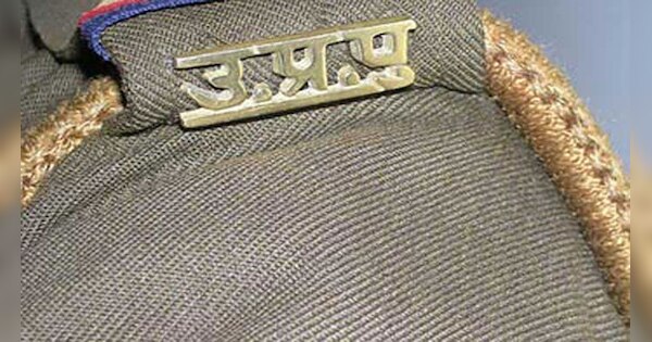 up police sub inspector slapped police man in mathura | UP पुलिस के ...