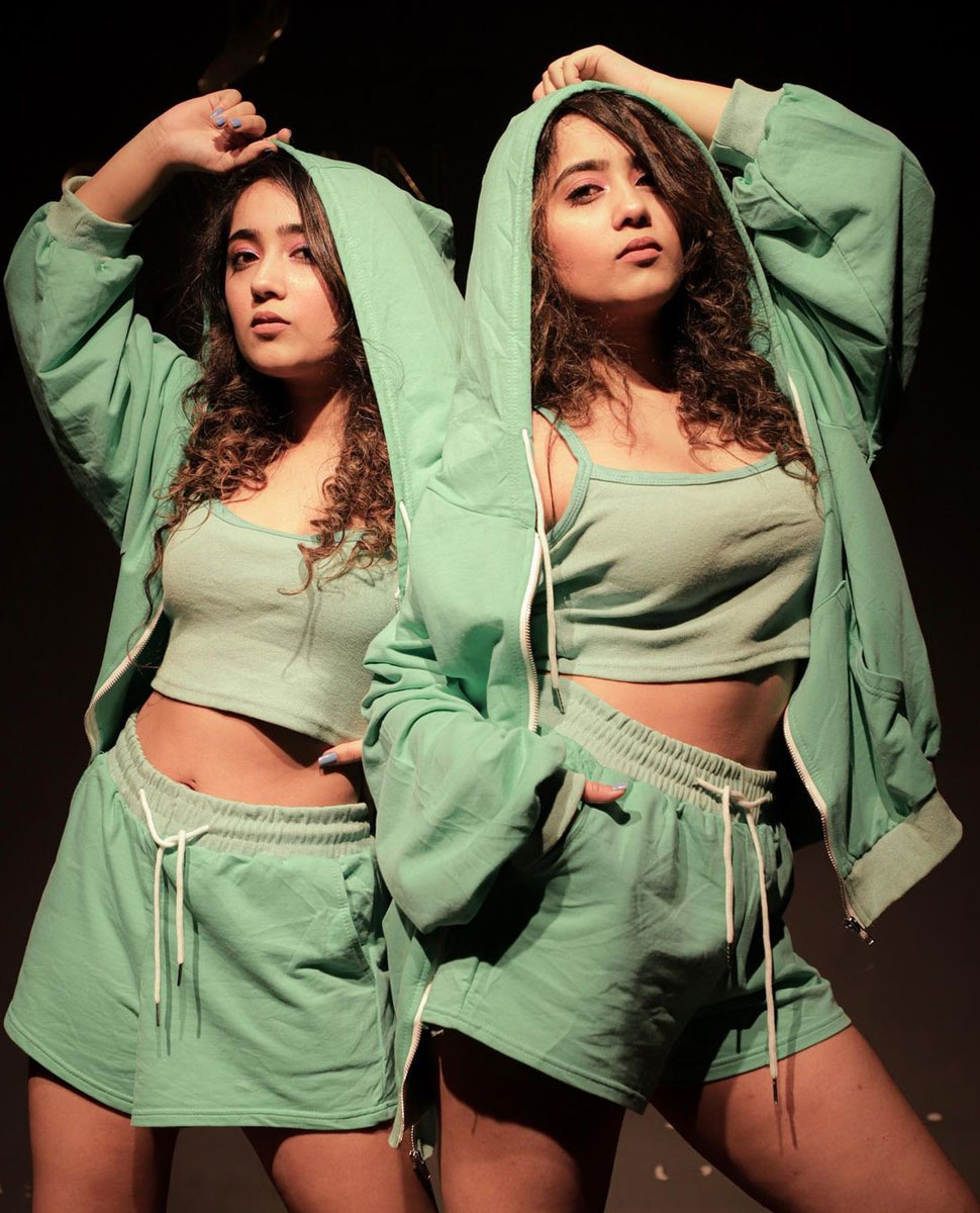 Chinki and Minki Bold Pics trending on Social Media, People are ...