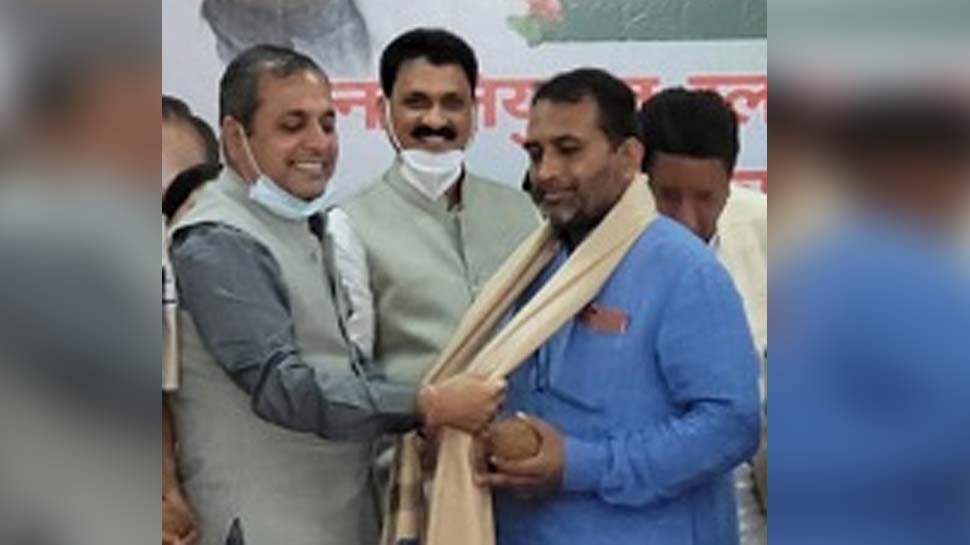 Tayyab Hussain Misbehaved With Mla Shailesh Pandey On Chief Minister